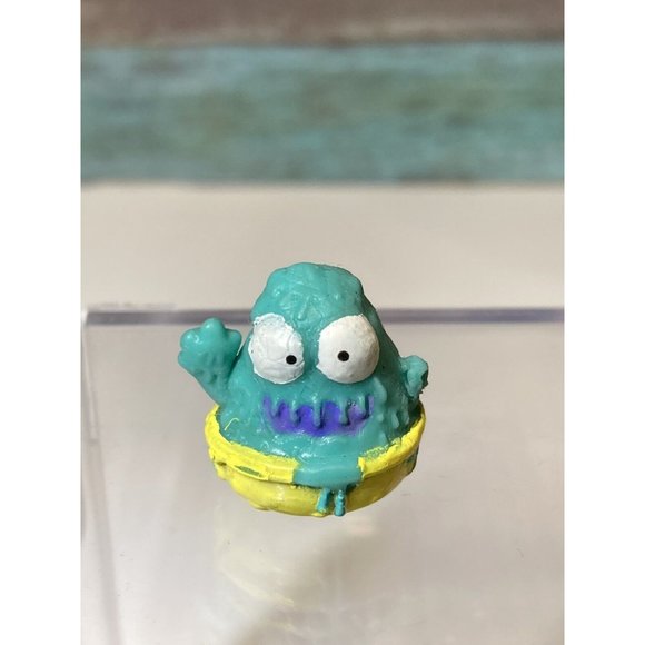 Toys | The Trash Pack Series 4 Cruddy Curry Rare Trashie Action Figure ...